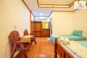 Laid Back Resort, Haad Rin (updated prices 2025)