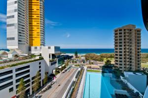 Oracle Resort Broadbeach - GCLR, Gold Coast – Updated 2023 Prices