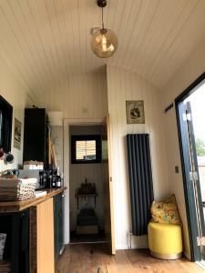 Beds of Silk, Labasheeda – Updated 2024 Prices