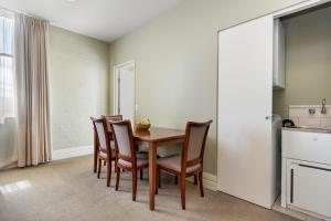 Launceston Central Apartment Hotel Official, Launceston (updated prices ...