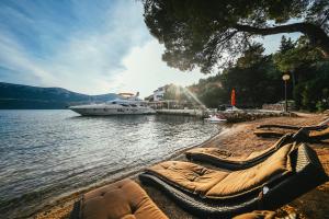 Villa Rava Hotel & restaurant, Rava (updated prices 2025)