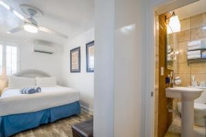 Duval Inn - Key West, Key West (updated prices 2025)