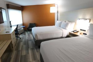Holiday Inn Express - Biloxi - Beach Blvd, an IHG Hotel, Biloxi ...
