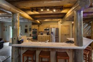 Silver Pine Lodge, Sunriver (updated prices 2025)