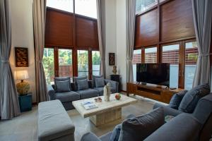 Mae Rim Grace, Mae Rim (updated prices 2025)