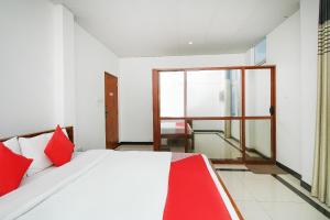 Grand Rovinka Hotel, Dehiwala (updated prices 2025)