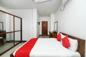 Grand Rovinka Hotel, Dehiwala (updated prices 2025)