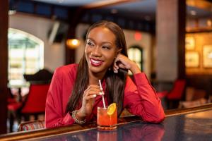 Courtleigh Hotel & Suites, Kingston – Updated 2023 Prices