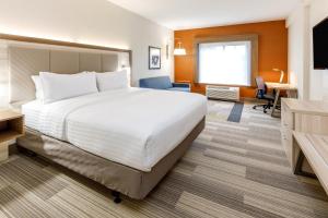 Holiday Inn Express & Suites - Sturbridge by IHG, Sturbridge (updated ...