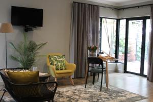 Pepper Tree Venue & Guesthouse, Bloemfontein – Updated 2023 Prices