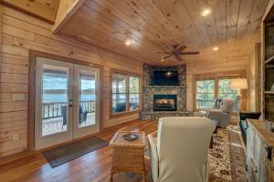 Lodge on the Lake, Blue Ridge (updated prices 2024)