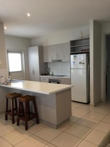 luxury abalina cottages, Bright (updated prices 2025)