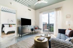 Lodgeur at Mid Main Lofts, Houston, TX - Booking.com