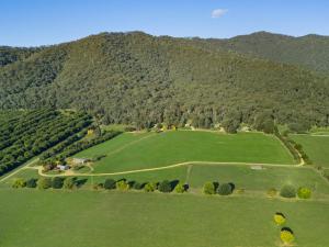 The Buckland Studios, Porepunkah (updated prices 2025)