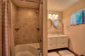 Castle Valley Inn, Moab (updated prices 2025)