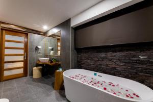 Maneh Villa Langkawi - Private Pool, Pantai Cenang – Updated 2024 Prices