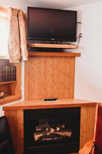 The Oceanfront Hotel, Sointula – Updated 2023 Prices