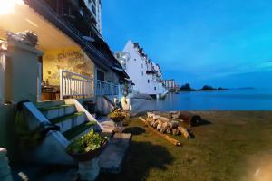 Port Dickson PD Beach Front Homestay, Port Dickson (updated prices 2024)