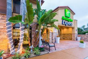 Holiday Inn Express San Diego - Sea World Area, an IHG Hotel, San Diego ...