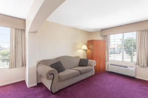 Ramada by Wyndham Fresno Northwest, Muscatel – Updated 2022 Prices