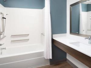 WoodSpring Suites Plano - North Dallas, Plano (updated prices 2025)