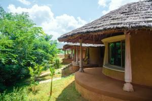 The Earth at Ranthambore, Sawāi Mādhopur (updated prices 2024)