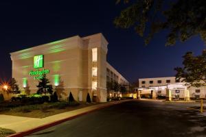 Holiday Inn & Suites Atlanta Airport North by IHG, Atlanta (updated ...