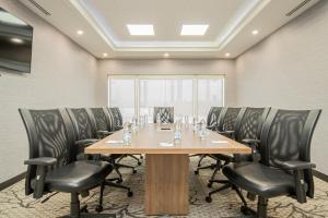 TownePlace Suites by Marriott Brantford and Conference Centre ...