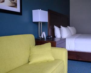 Days Inn by Wyndham Sarnia Harbourfront, Sarnia (updated prices 2025)