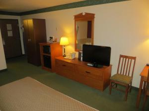 AmericInn by Wyndham Manitowoc, Manitowoc (updated prices 2025)