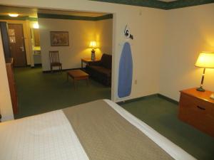 AmericInn by Wyndham Manitowoc, Manitowoc (updated prices 2025)