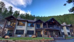 The Inn on Fall River & Fall River Cabins, Estes Park – Updated 2024 Prices