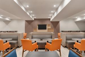 Holiday Inn Express - Jamaica - JFK AirTrain - NYC, an IHG Hotel ...