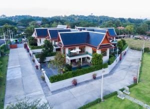 Mae Rim Grace, Mae Rim (updated prices 2025)