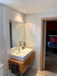 Attunga Alpine Lodge & Apartments, Falls Creek (updated prices 2025)