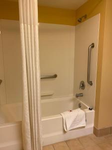 Comfort Inn Marina on the Monterey Bay, Marina – Updated 2023 Prices