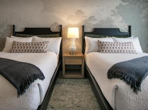 Fireside Inn on Moonstone Beach, Cambria – Updated 2023 Prices