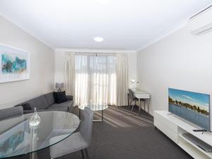 The Brighton Apartments, Toronto (updated prices 2025)