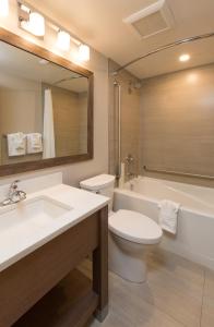 The Embassy Inn, Victoria (updated prices 2024)