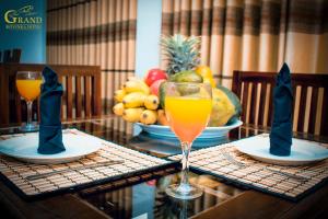 Grand Rovinka Hotel, Dehiwala (updated prices 2025)