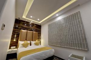 GOLDEN TREE, Noida (updated prices 2025)