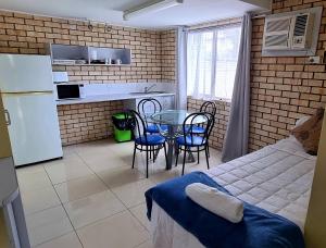 Ocean Parade Motel, Coffs Harbour (updated prices 2025)
