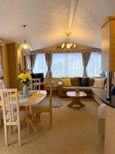 Caravan for rent at Tattershall Holiday Park, Tattershall (updated ...