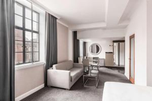 Radisson Blu Hotel, Leeds City Centre, Leeds – Updated 2022 Prices