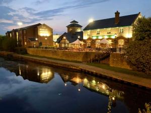 Boat & Horses Inn, Oldham – Updated 2024 Prices