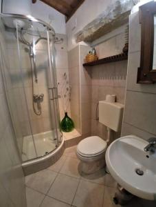 Guesthouse Traditional Istrian Stone House, Šmarje, Slovenia - Booking.com