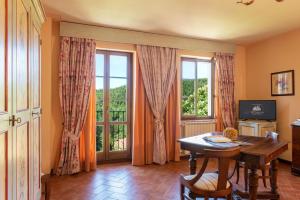 Borgo I Tre Baroni - Spa Suites & Resort, Poppi (updated prices 2025)