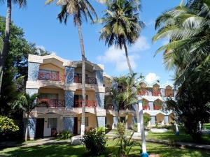 Sai Rock Beach Hotel & Spa, Bamburi (updated prices 2025)