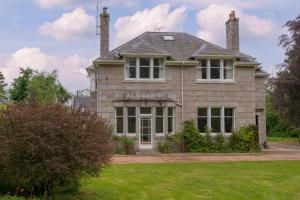 Haven Retreat Scotland - Large 4 Bed House with Woodland garden, Aboyne ...