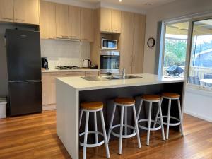 Fermoy Cottage, Healesville (updated prices 2026)